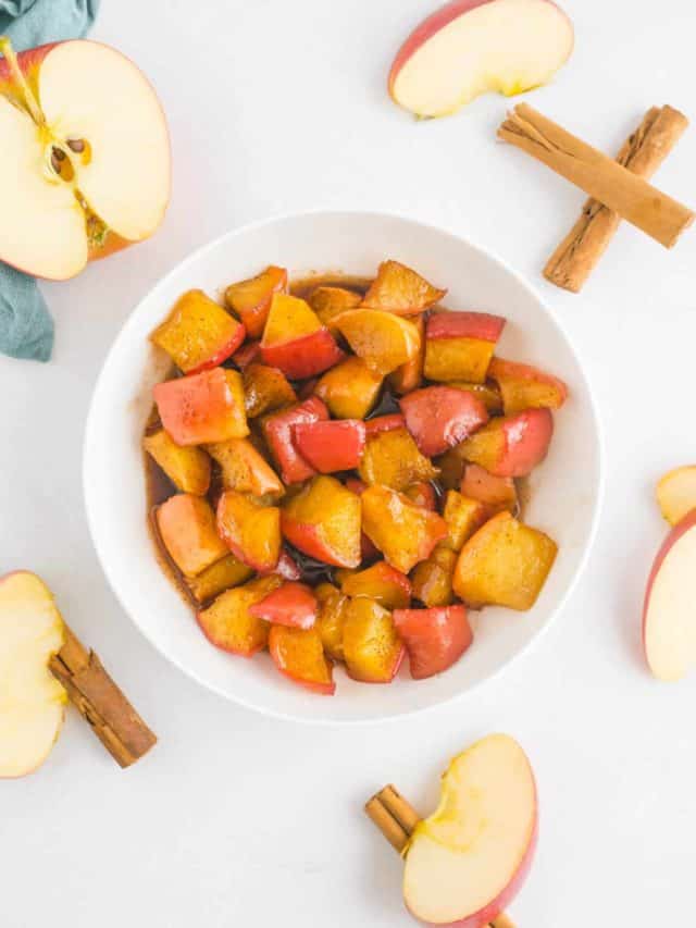 Cinnamon Apple Compote Recipe • Pancake Recipes