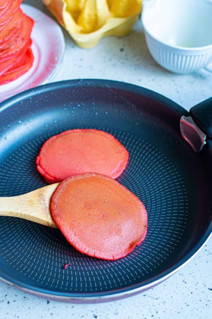 Red Velvet Pancakes • Pancake Recipes