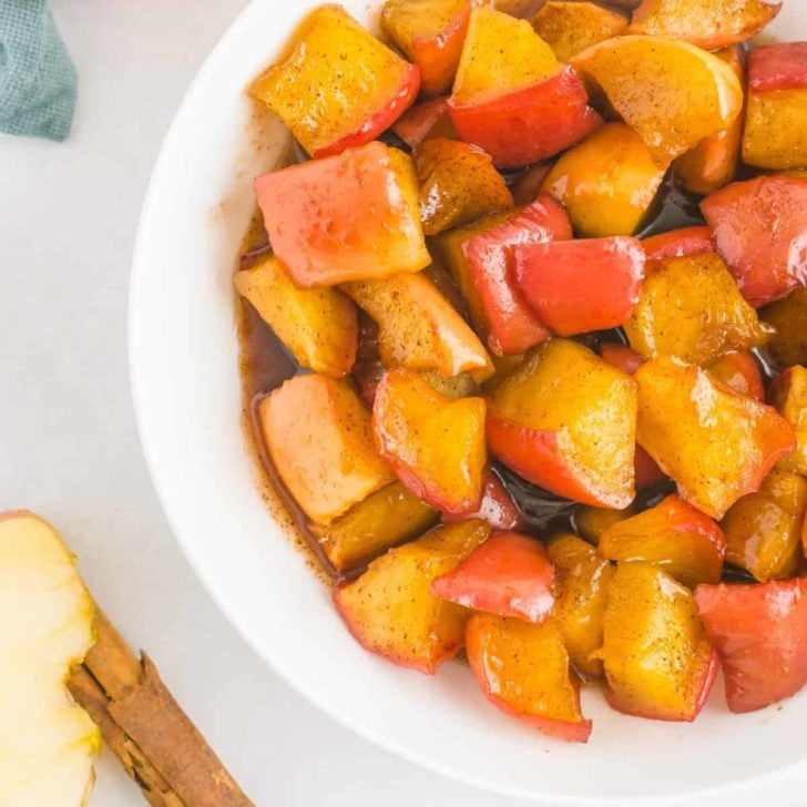 Cinnamon Apple Compote Recipe • Pancake Recipes