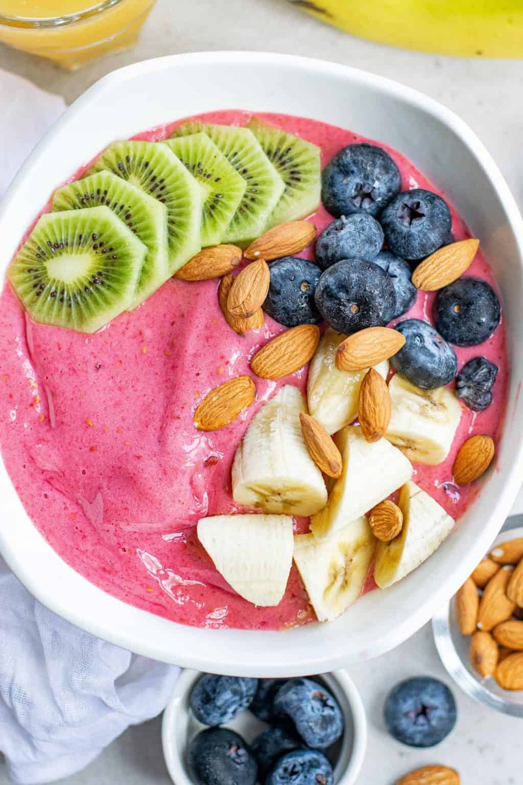 Raspberry Smoothie Bowl • Pancake Recipes
