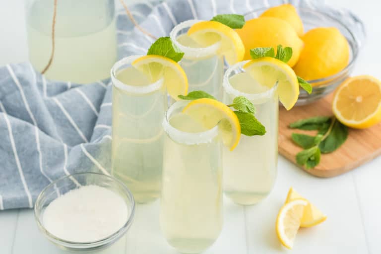 Lemonade Mimosa • Pancake Recipes