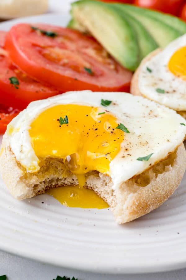 How to Make a Sunny-Side Up Egg • Pancake Recipes