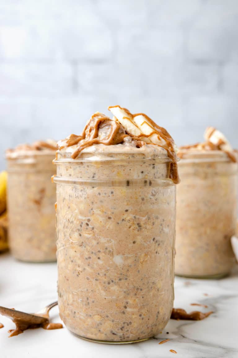 Peanut Butter Banana Overnight Oats • Pancake Recipes