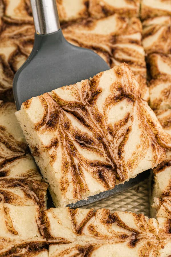 Cinnamon Swirl Sheet Pan Pancakes • Pancake Recipes