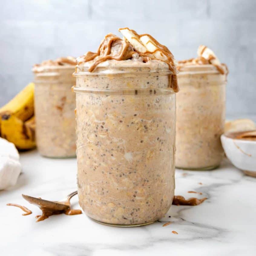 Peanut Butter Banana Overnight Oats • Pancake Recipes